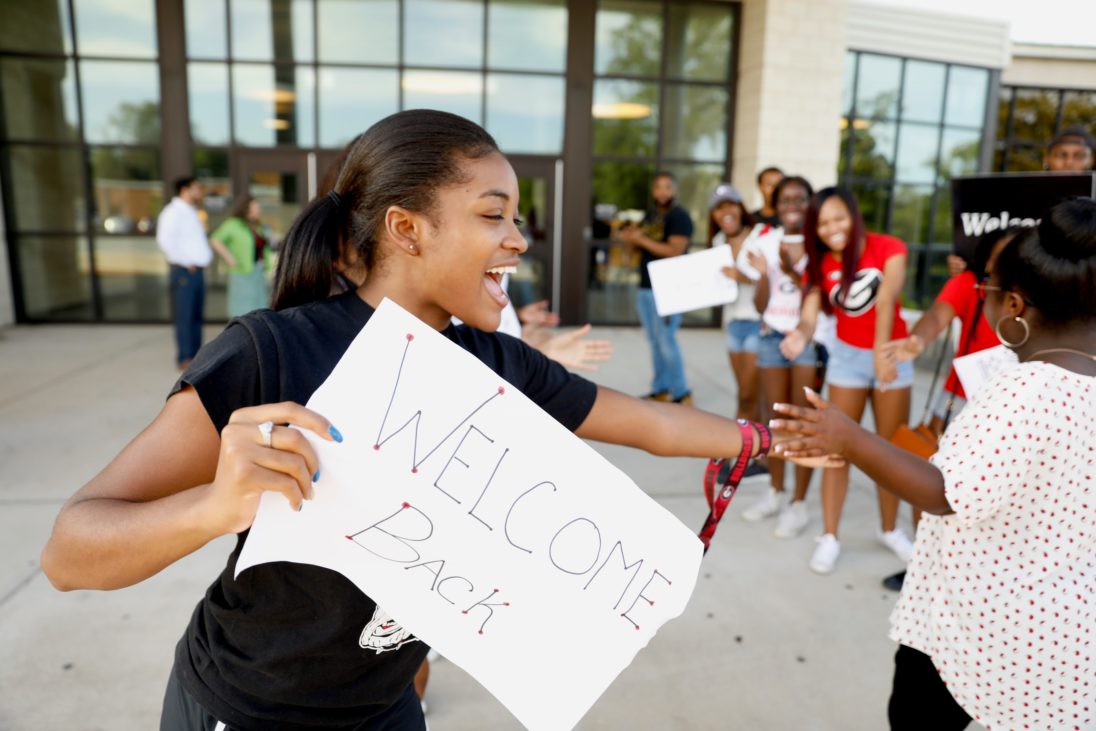 Gallery: UGA students welcome high schoolers back - UGA Today