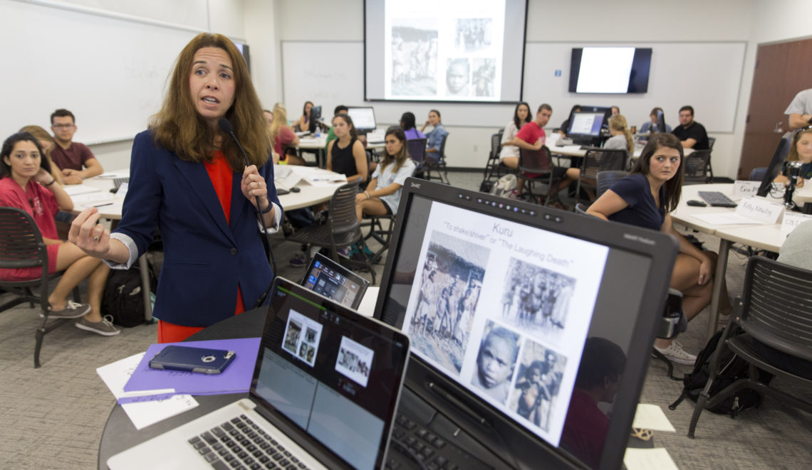 Lemons receives Presidential Early Career Award