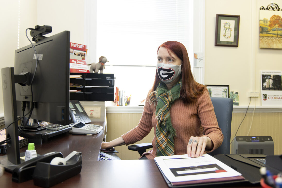 Helping students navigate the financial aid process