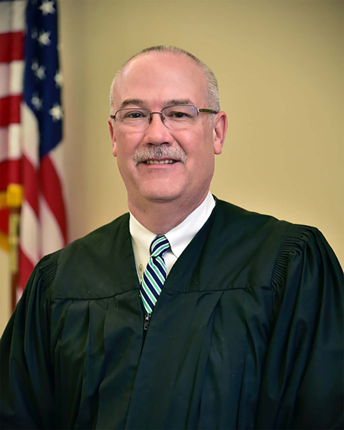 Law scholarship to honor legacy of court pioneer