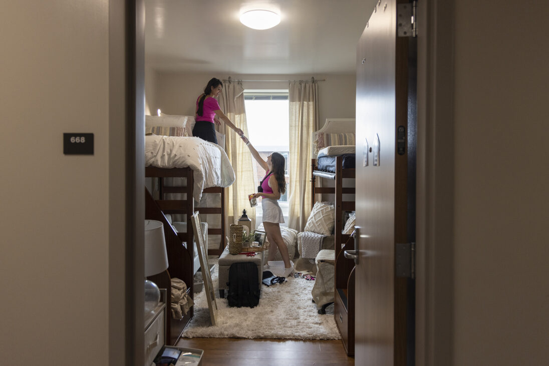 Students move in to new Black-Diallo-Miller Hall - UGA Today
