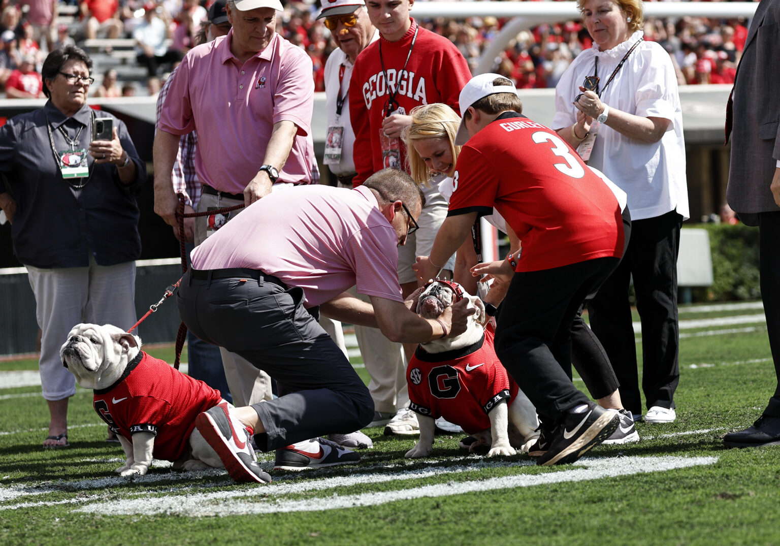 G-Day: Red beats black, Uga XI gets collared