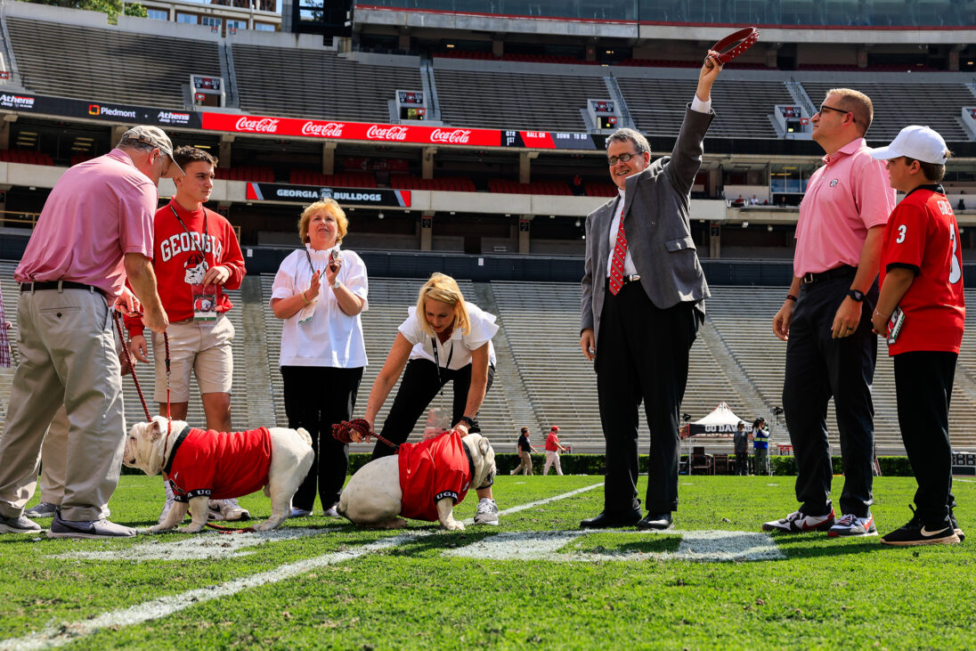 G-Day: Red beats black, Uga XI gets collared