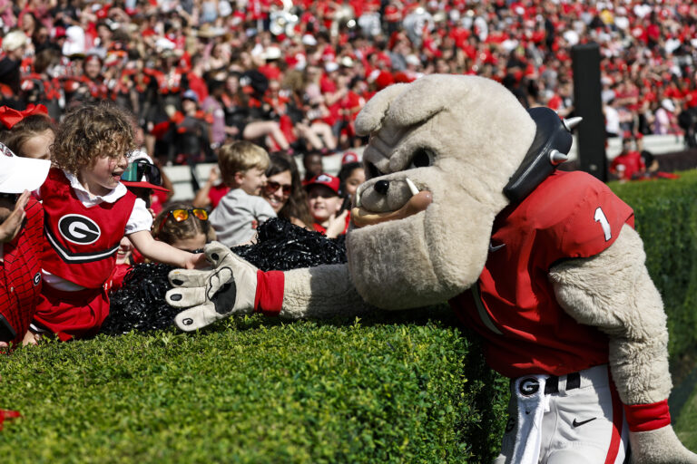G-Day: Red beats black, Uga XI gets collared