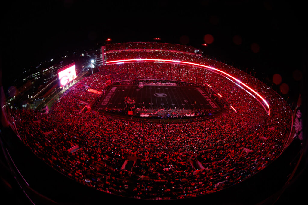 Bulldogs roll over Rebels in home finale