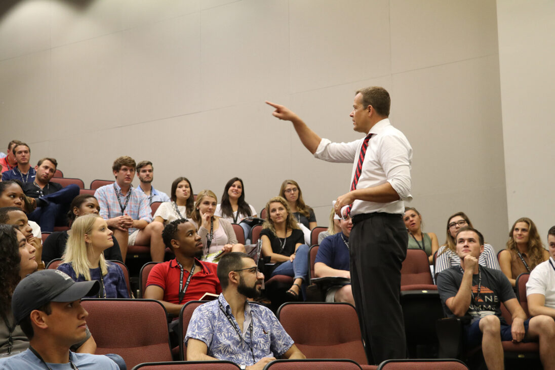 Law School dean to return to faculty after decade of impressive service